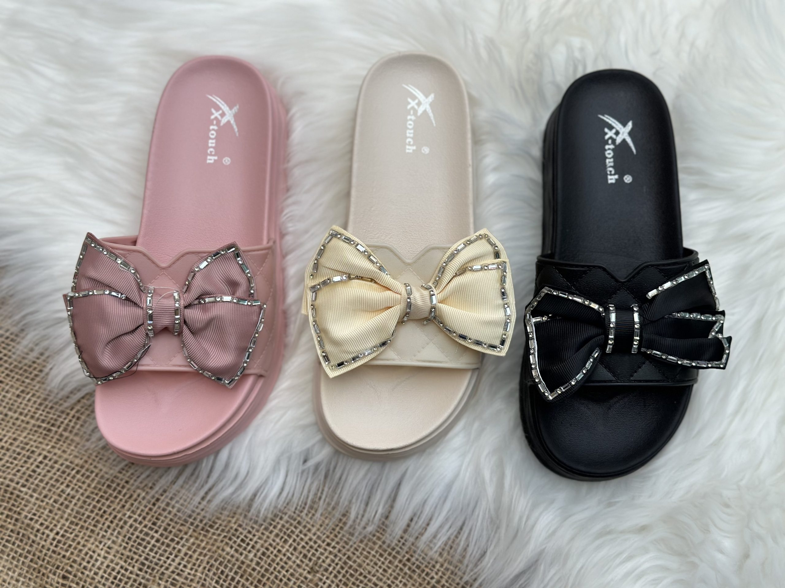 Fancy bow slides (pink)